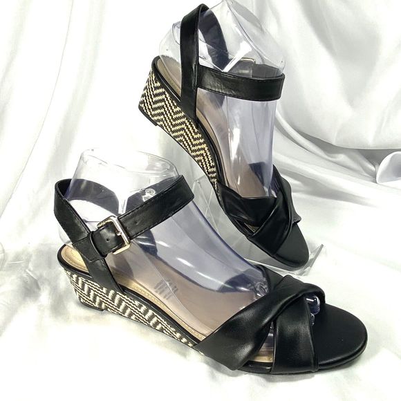 Liz Claiborne | Shoes | Liz Claiborne Sandals Womens 8m Slingback Wedge ...